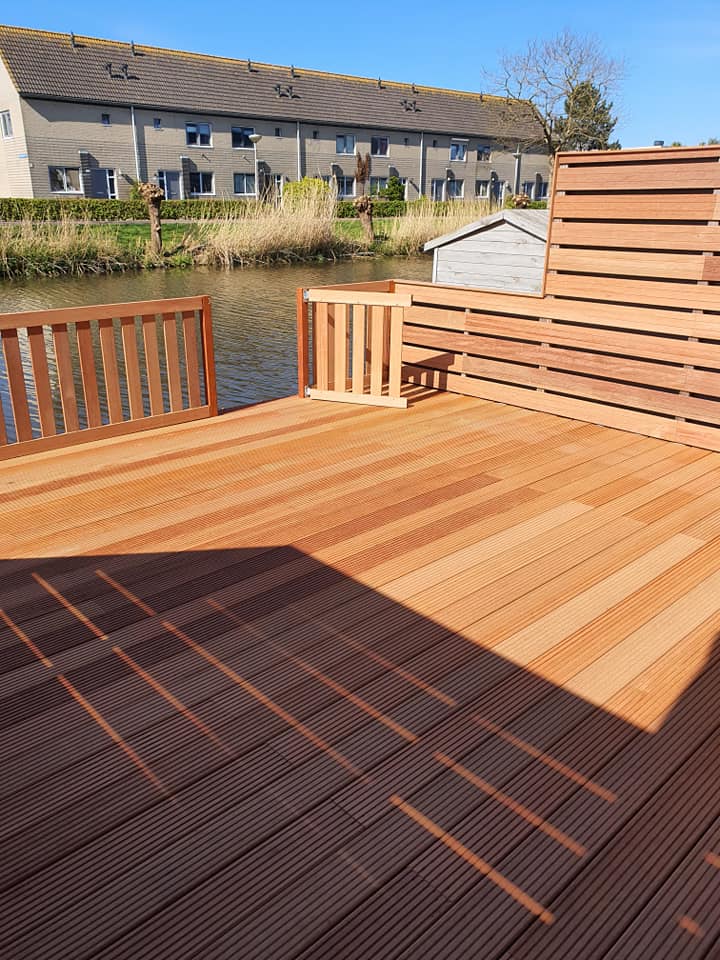 Vlonderaanleg in Velserbroek - Duisterhof tuinen